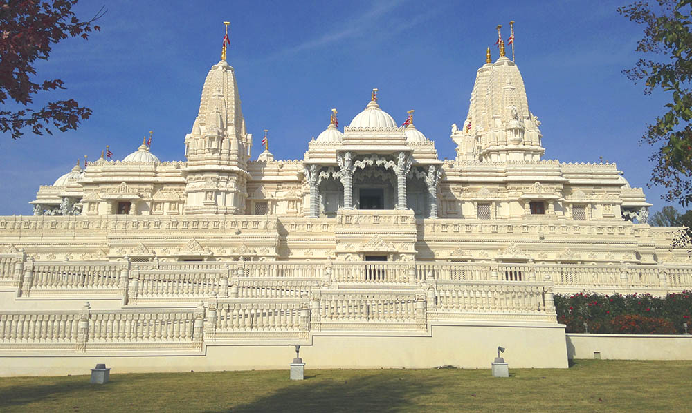 StaycationFeatured - Sumptuous Living