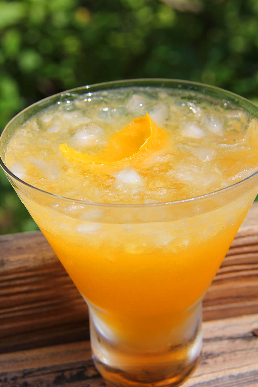 Straw Hat: A Spicy Rum Cocktail | Sumptuous Living